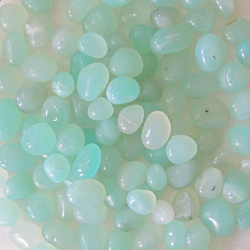 AVI International - Stoneinlay - Ice Blue Agate Tumble Pebble Stone ...